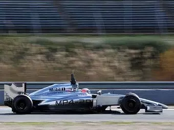 O segundo día das carreiras de probas, Jenson Button converteuse no máis rápido 48521_1