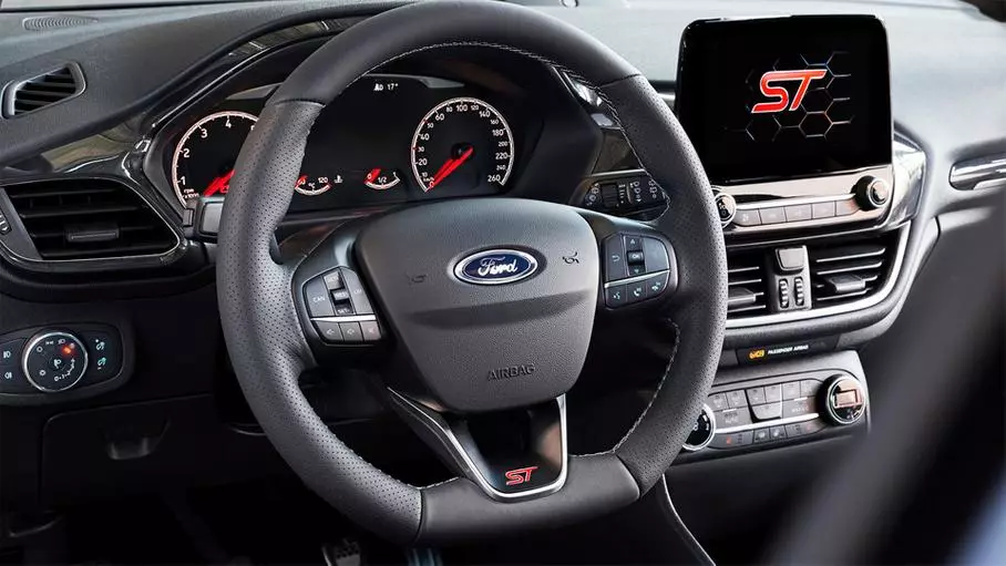 Yeni Sıcak Hatch Ford Fiesta St üç silindire taşındı 4955_3