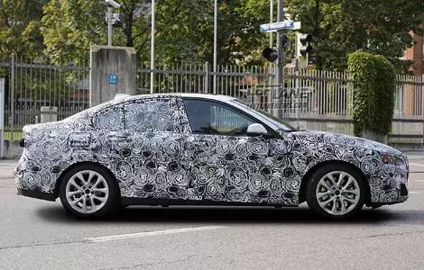 BMW küçük bir sedan testlerine başladı 49800_4