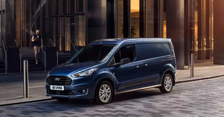 FORD Oppdatert Transit Connect og Courier Vans