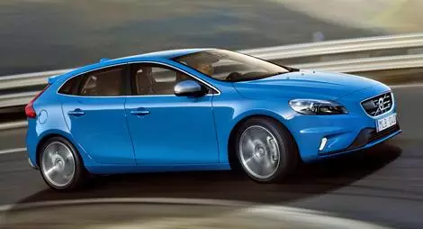 Το Hatchback Volvo V40 πήρε ένα αθλητικό πακέτο R-Design 51773_5