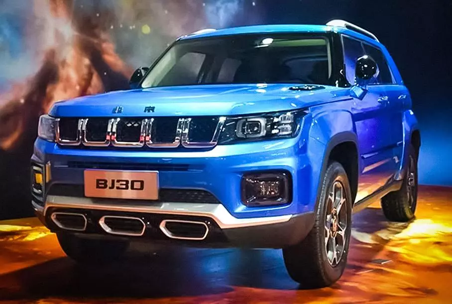 Chinesesch Kopie erstellen Gerrandwagen presentéiert eng Kopie vum Jeep 5239_1