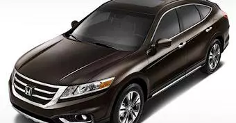 Honda Crosstour Crossover актуализира за първи път