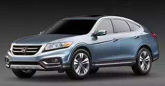 Honda crosstour crossover ni kuandaa kwa ajili ya mapumziko ya kwanza.