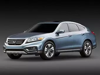 Honda crosstour crossover ni kuandaa kwa ajili ya mapumziko ya kwanza. 5303_1