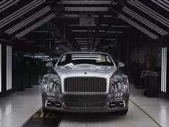 Bentley yoo sọ nipa itan-akọọlẹ rẹ lori awọn oju-iwe ti iwe 30-itẹlo 54088_2