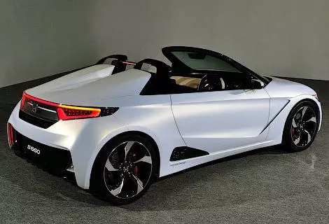 Honda mun setja undirflokka roadster á færibandinu 5434_2