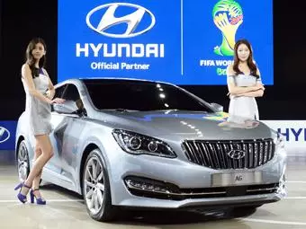 Hyundai ја исполни нишата помеѓу величината и генезата нов седан 5510_1