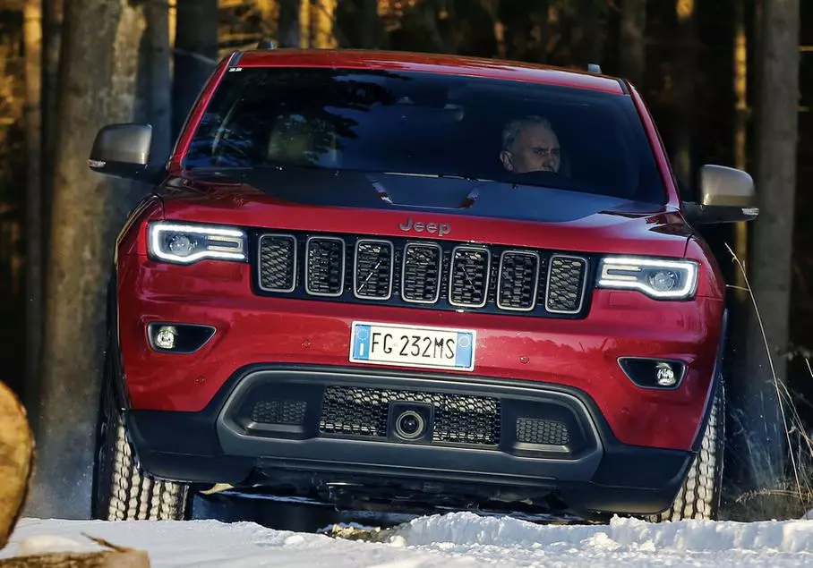 Next Jeep Grand Cherokee a fháil ar an ardán Alfa Romeo 56193_1