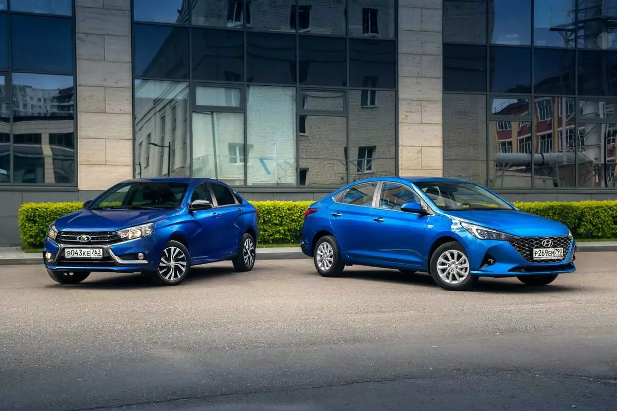 Sedan za milijon -, da shranite z Lado ali preživite na Hyundai? 5627_1