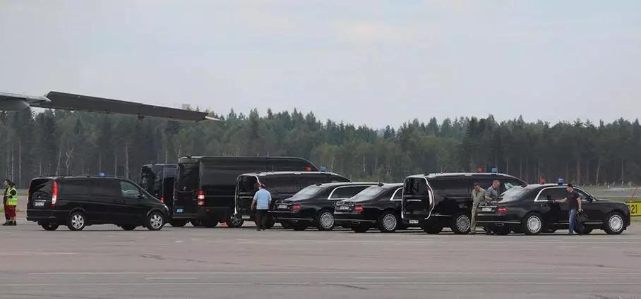 Nová Limousine Putin priniesol do Fínska 56488_2