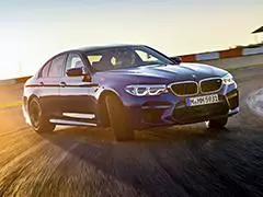 Pažiūrėkite, kaip BMW M5 labai greitai vyksta per Nürburgring 56559_2