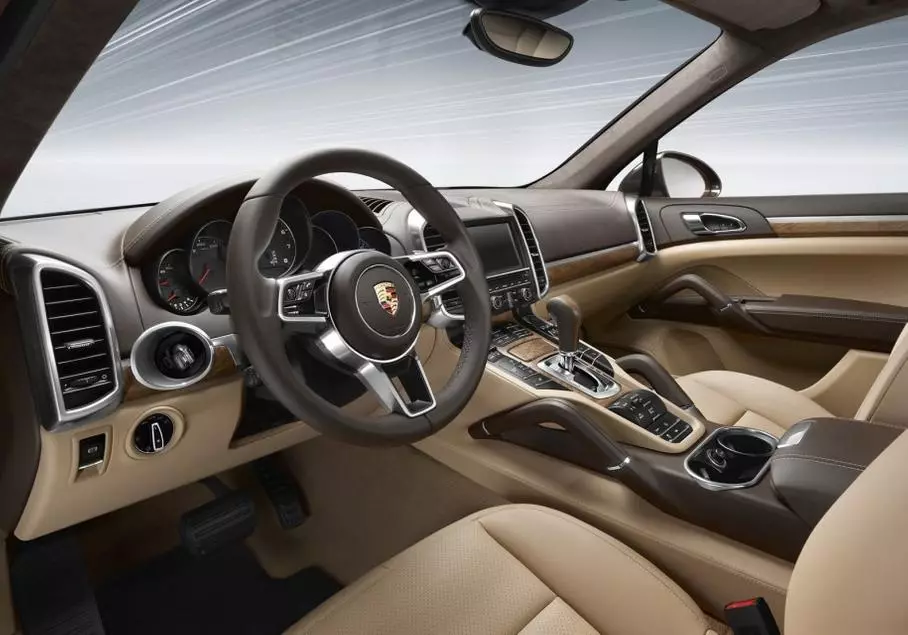 Porsche comprerà i suoi clienti con gli occhiali a causa degli interni 