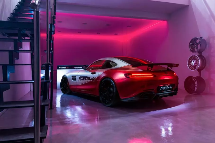 Atelier Fostla för 28 tusen euro gjorde 613-stark Mercedes-AMG GT S 56758_3