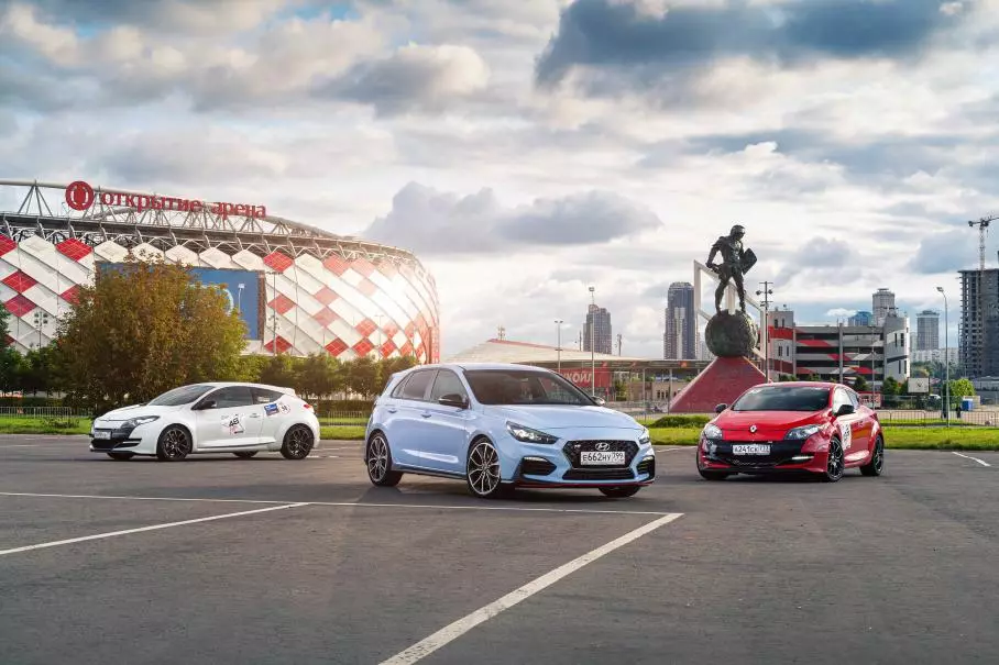 Hyundai i30 n in aghaidh Renault Megane Rs 5731_2