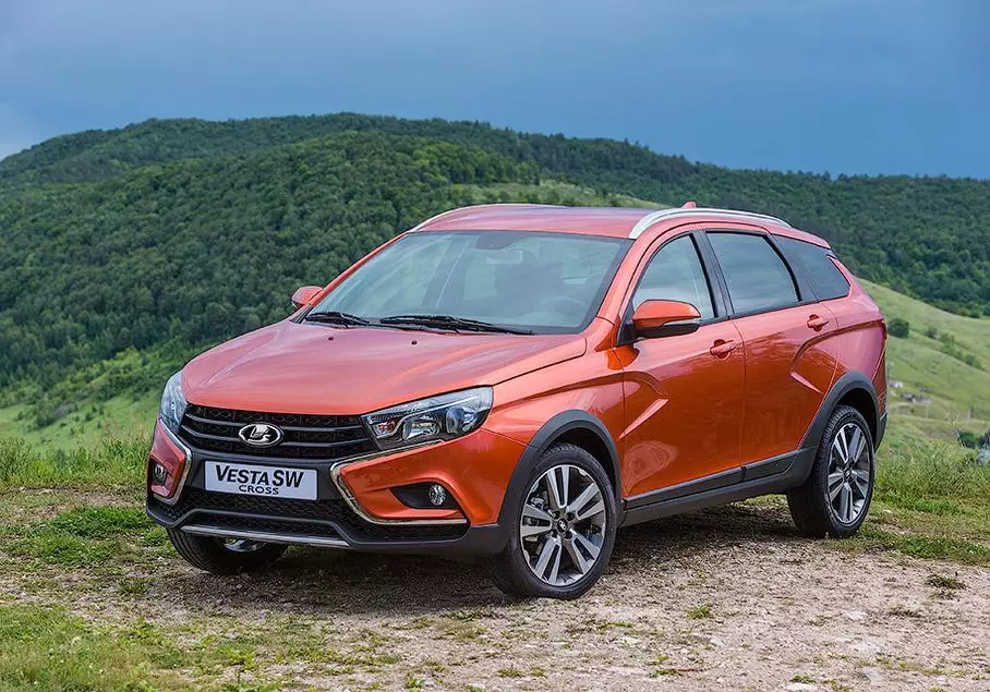 Universals Lada Vesta begon voor Euro te verkopen 57425_1