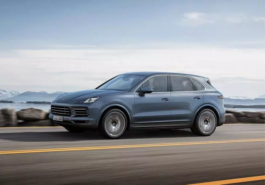 Nova Porsche Cayenne: Nova ĉasio, turnitaj malantaŭaj radoj kaj tuŝaj butonoj 57894_4