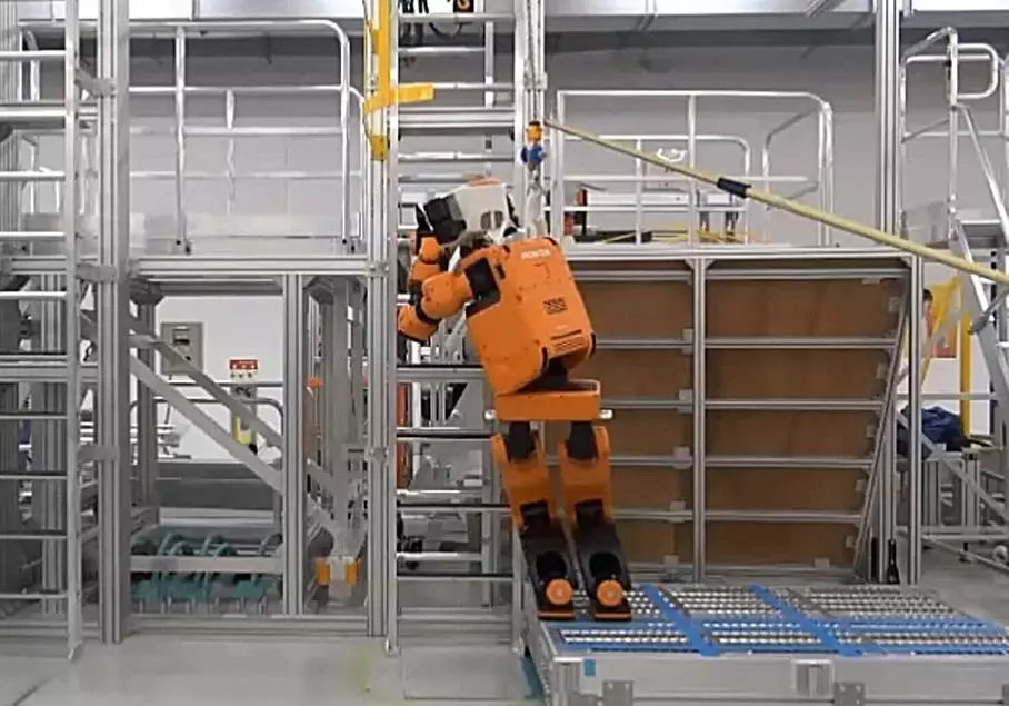 Robot Rescuer จาก Honda: ห้า 