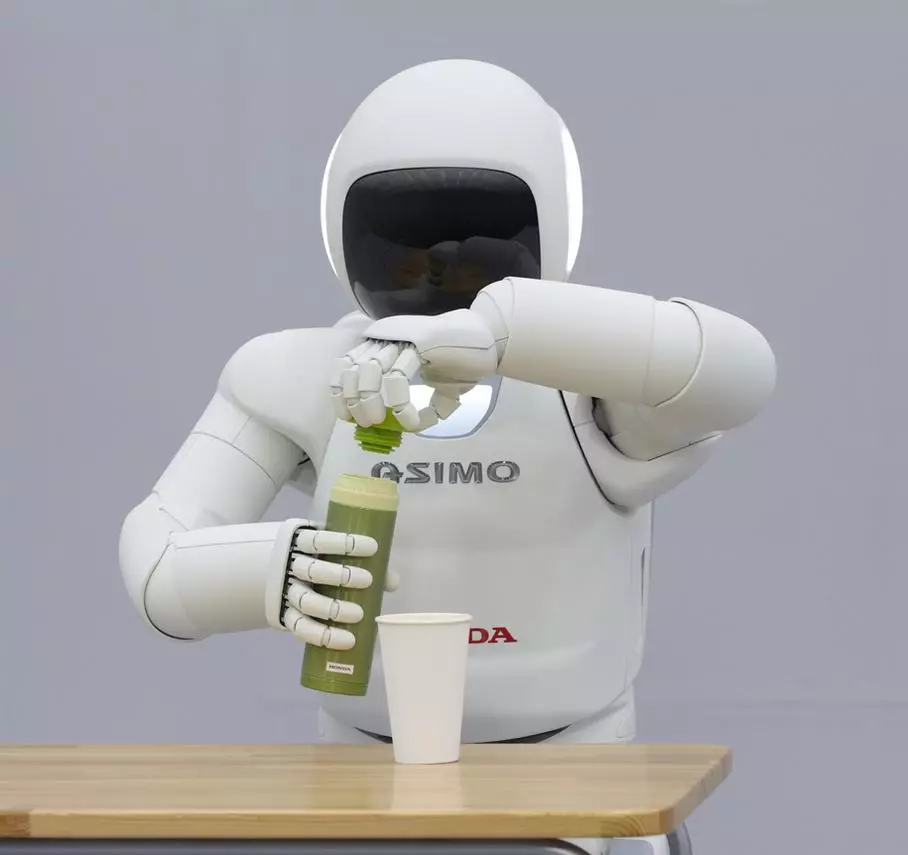 Robot Rescuer จาก Honda: ห้า 