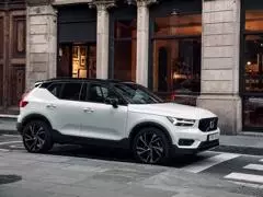 ボルボXC40クロスオーバーのロシア語価格 58441_2