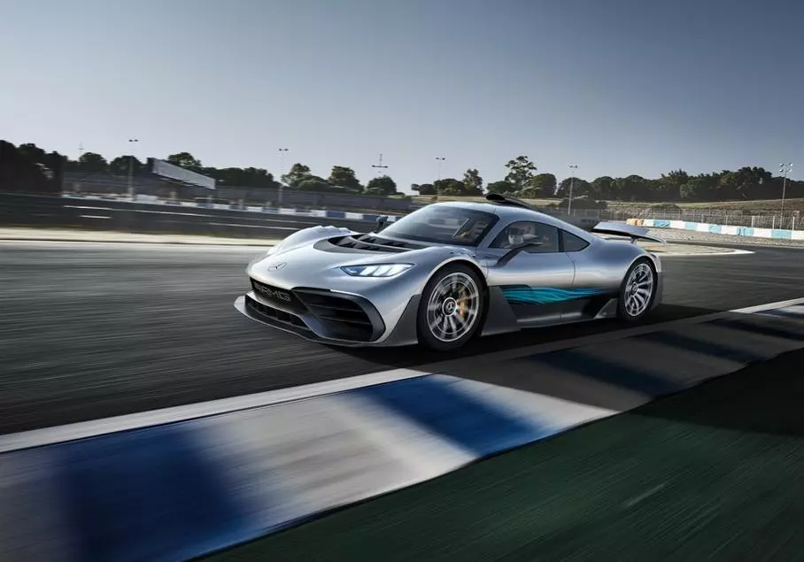 Estaleiro americano lançará um barco no estilo de Hypercar Mercedes-AMG Project um 60113_2