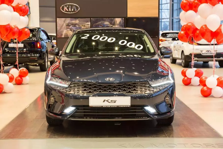 En Russie a vendu deux millions de voitures kia 6122_1