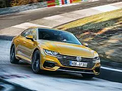 Volkswagen သည် 410- အားကြီးသော fastback ကိုတည်ဆောက်လိမ့်မည်။ ၎င်းသည် Porsche Panamera ကိုပေးချေသည်။ 61537_2