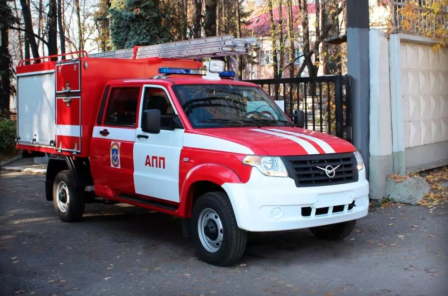 Uaz pro virto gaisriniu sunkvežimiu 61980_1