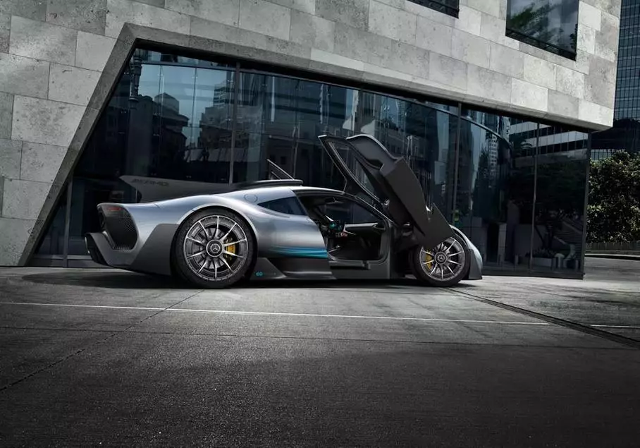 Դեռեւս թողարկված Hypercar Mercedes-AMG- ը վաճառքի է հանվել կրկնակի գնի 62725_1