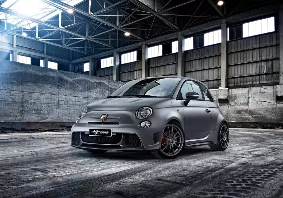 Fiat 500 ایک سکین پر ڈال دیا 62962_3