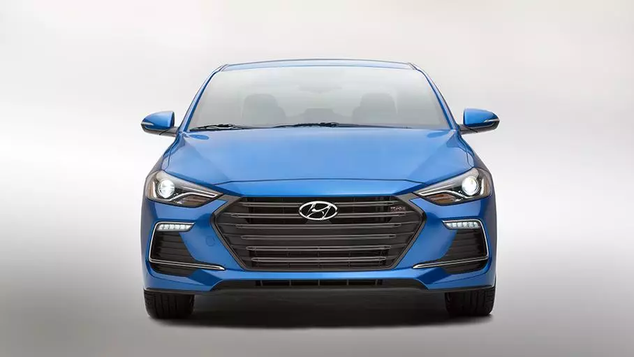 현대 엘란트라 (Hyundai Elantra)의 