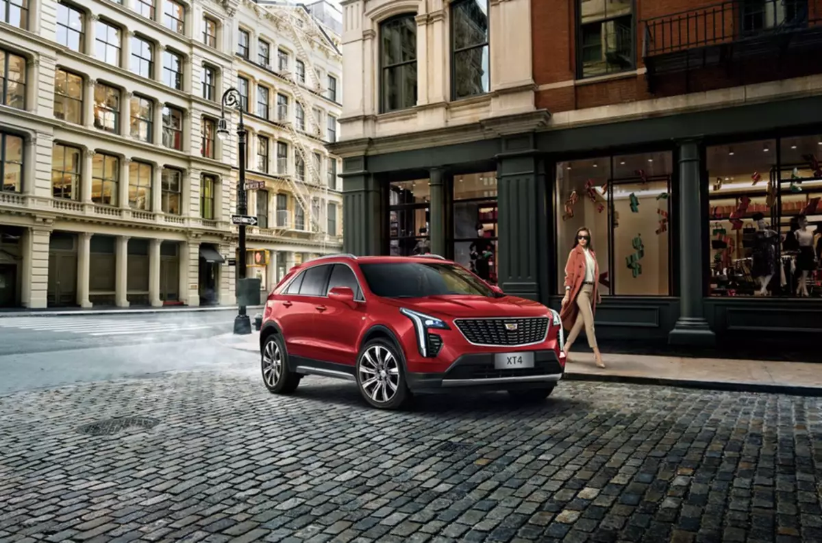 I-Cadillac xt4 ifundiswe ukuba ifumane umniniyo ebusweni 63771_2