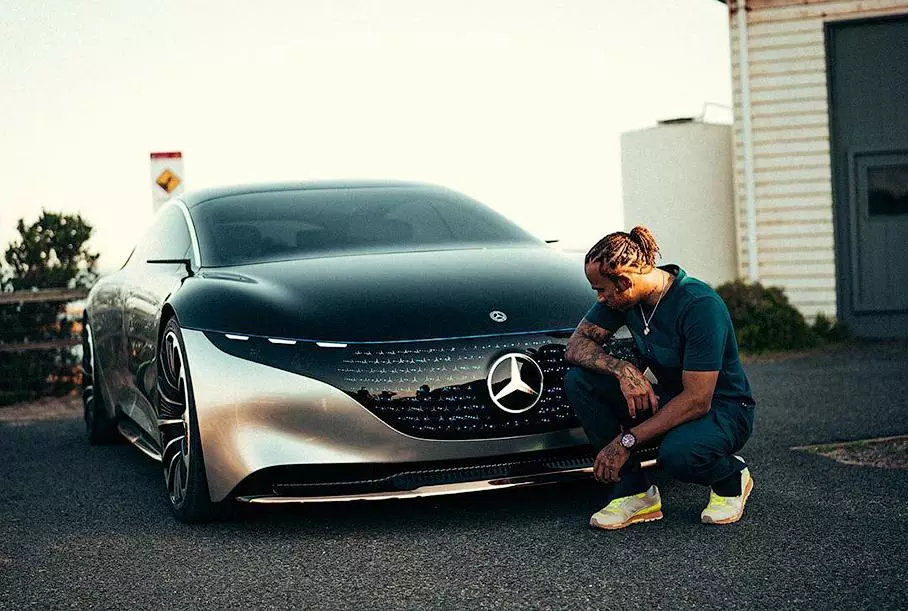 Lewis Hamilton ngomong babagan mobil impen. Fans ora ngormati 64017_1