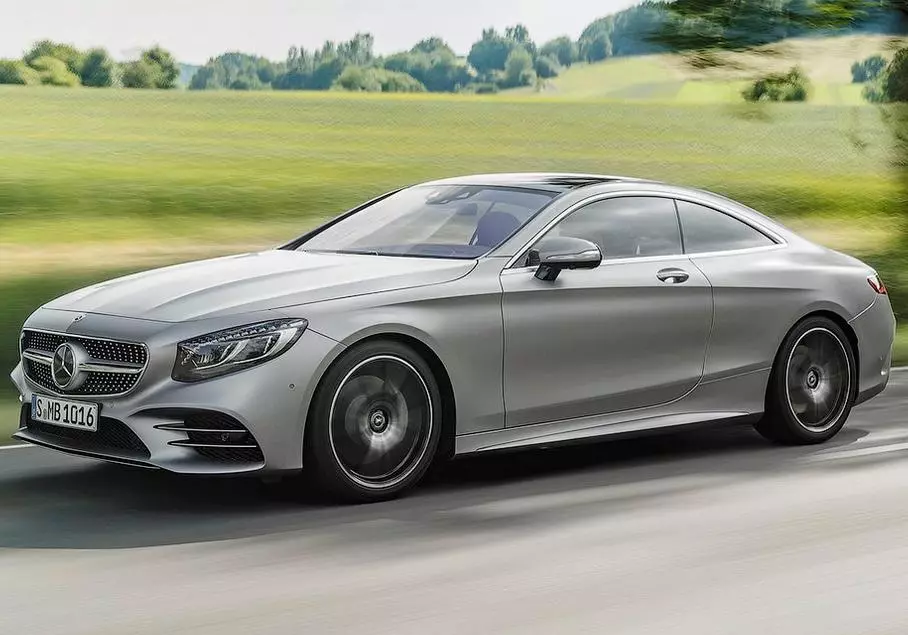 Coupe kaj Convertible Mercedes-Benz S-Klaso: Restyling kaj Nova 