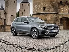 Mercedes-Benz GLC överfördes till väte 64542_2