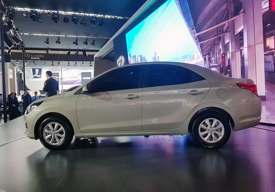 Hyundai ukázal sedan půl milionu rublů 67142_3