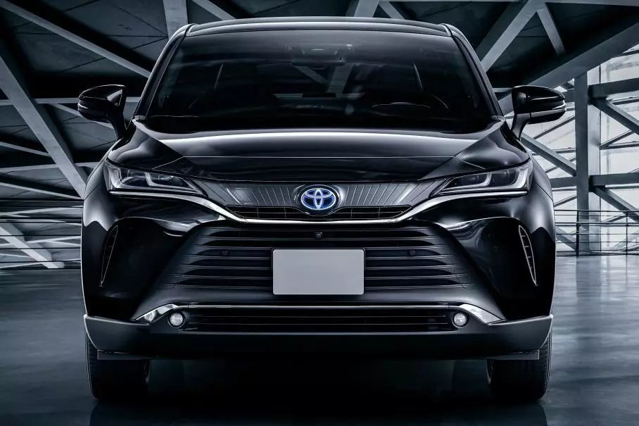 Crossover Toyota Baru, subkompak Murah Lexus dan diperbarui 