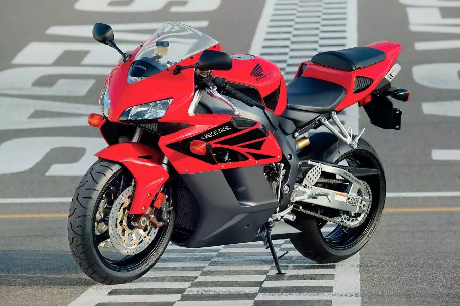 Fireblade Honda: 30 bliain 