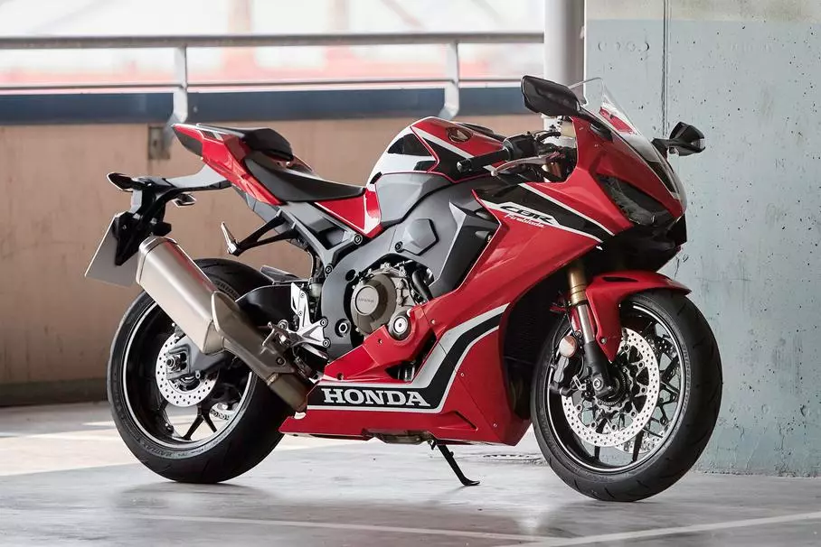 Fireblade Honda: 30 bliain 