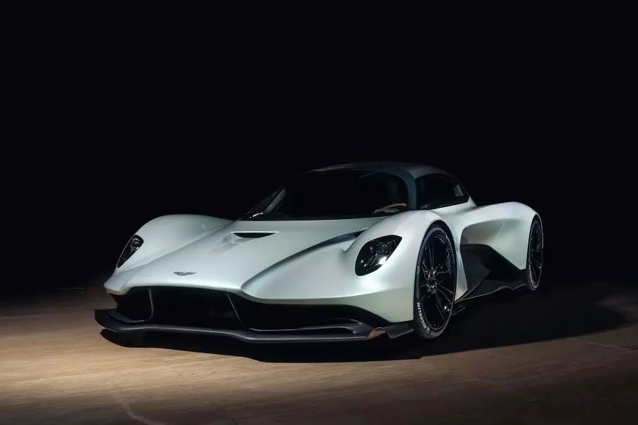 Aston Martin atachukua nafasi ya motors v8 na v12 hybrid 