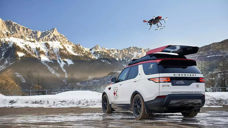 Land Rover нь Doscovery Dron suv нэмсэн 69993_2