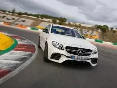 Mercedes-Amg e tla bonts'a mohloli oa tlholisano ea Geneva Presche 70055_2