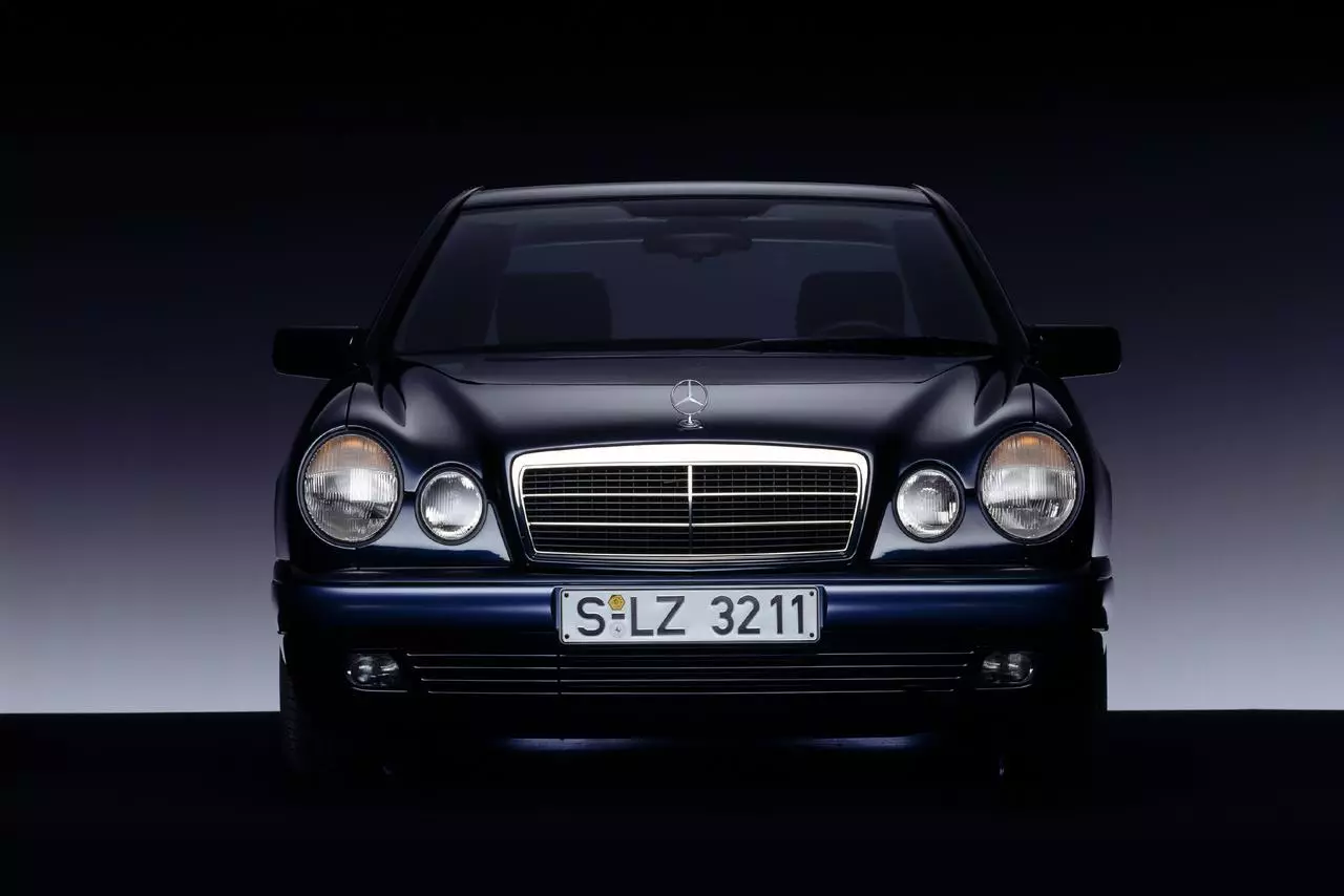 Geely Nomor 01: Mercedes Clone pada Chassis Audi 70373_1