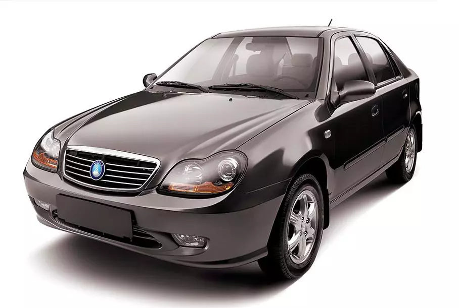 Geely Number 01: Mercedes Clone no Chassi Audi 70373_13