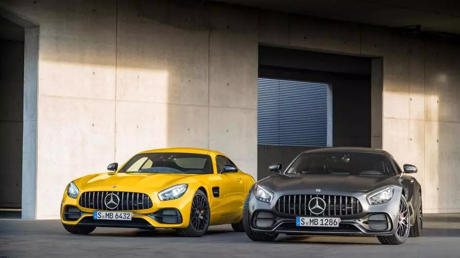 የመንገድ Mededes-amg GT ሙሉ ቻይስ አክሏል 72068_4