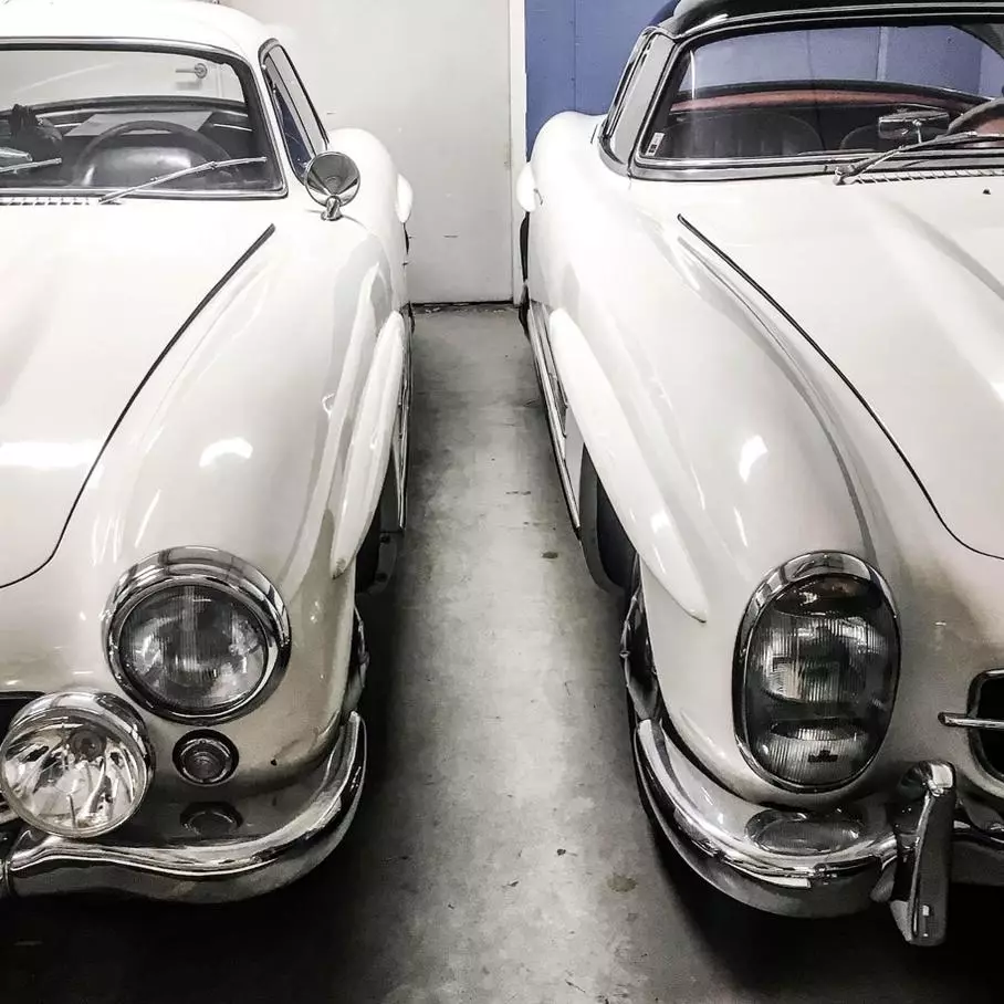 Mbili Mercedes-benz 300 sl, alisimama katika karakana kwa zaidi ya miaka 50, ataruhusiwa kutoka nyundo 7232_2