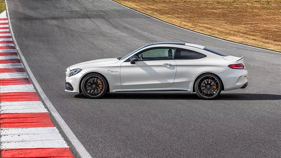 Mercedes-Benzek BMW M4 lehiakide bat aurkeztu zuen 7308_2