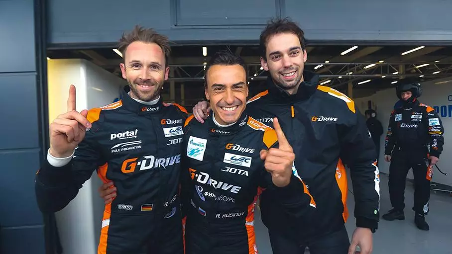 La squadra di racing G-Drive ha sparato Nathaniel Berton 75418_1