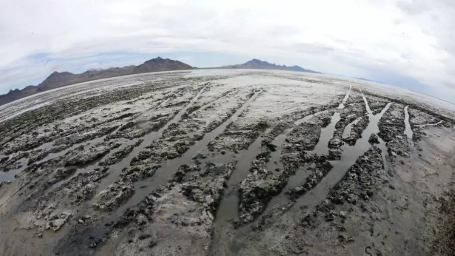 Vhiki yekumhanyisa paLake Bonneville yakadzimwa kechipiri mumutsara 77723_2