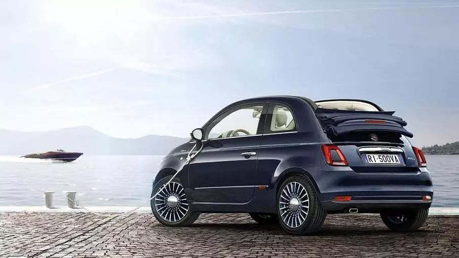 Il comando speciale Fiat 500 è stato chiamato 